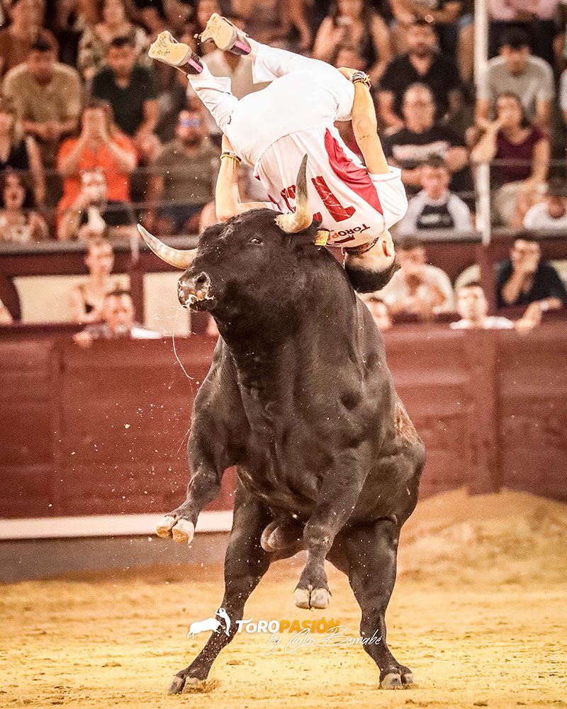 Jonatan Estébanez “Peta” se impone en la primera eliminatoria del ...
